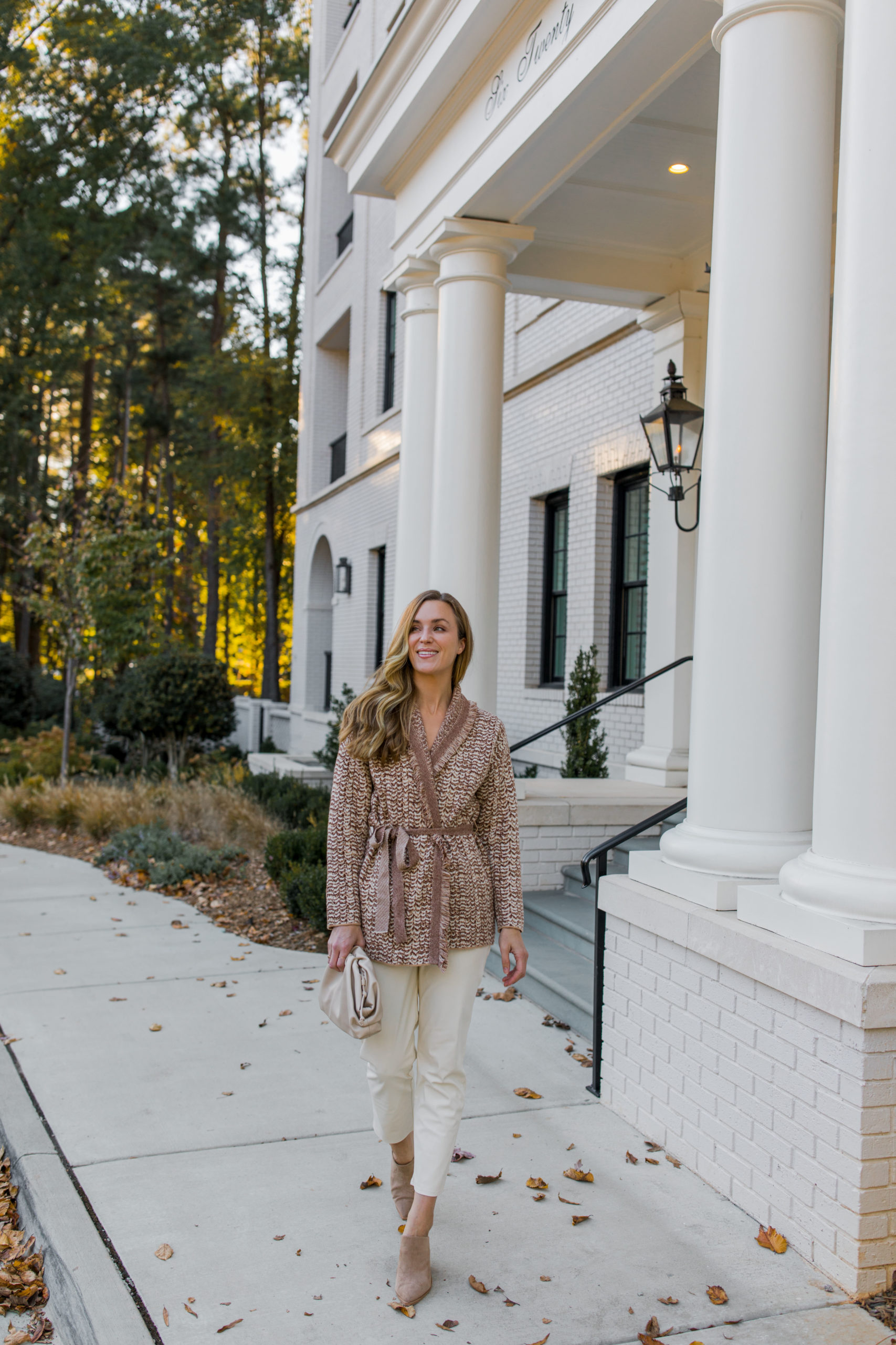 How to Be More Stylish & Love the Way You Dress Right Now