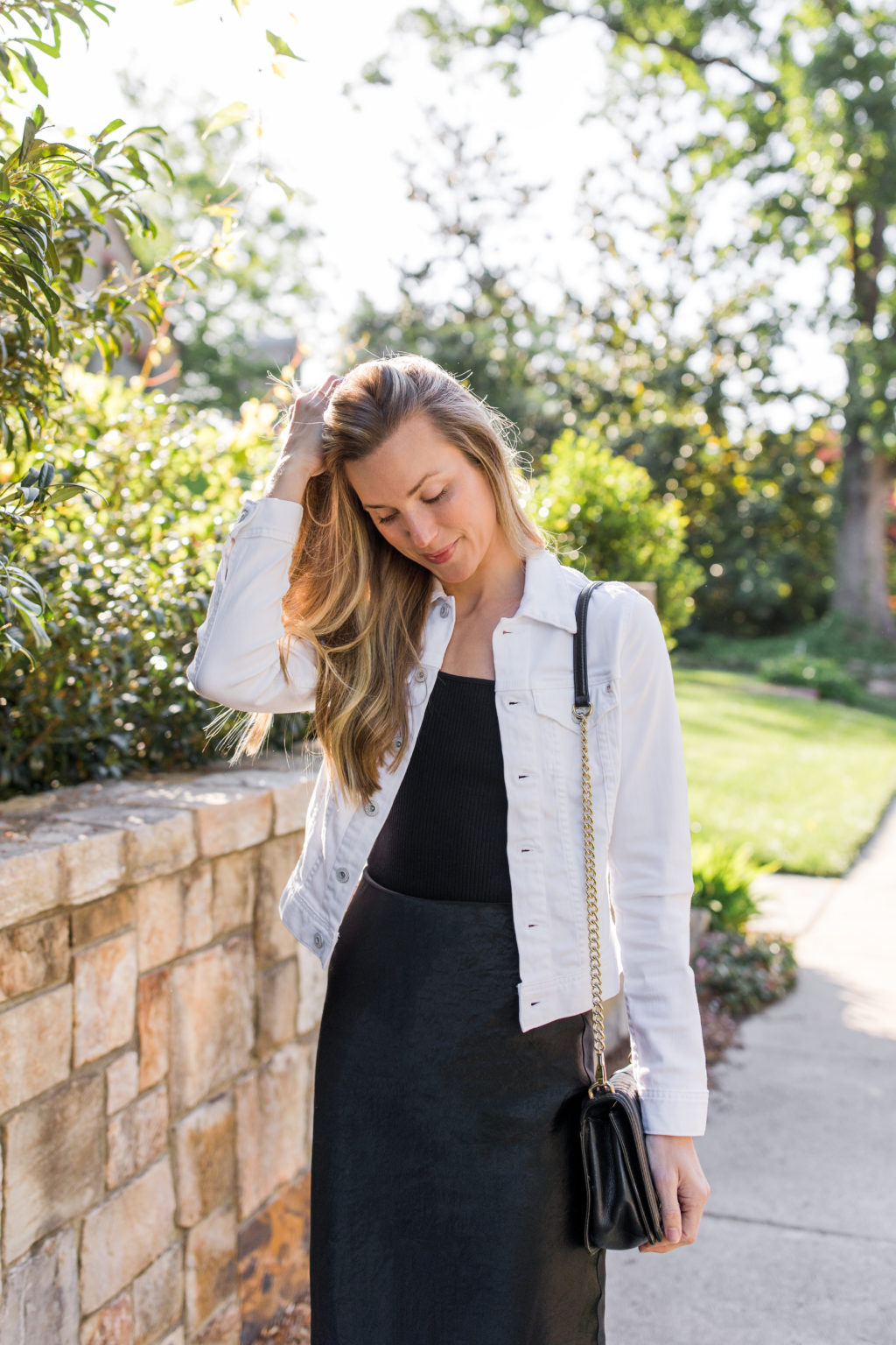 9 Ways to Wear a White Jean Jacket | Natalie Yerger