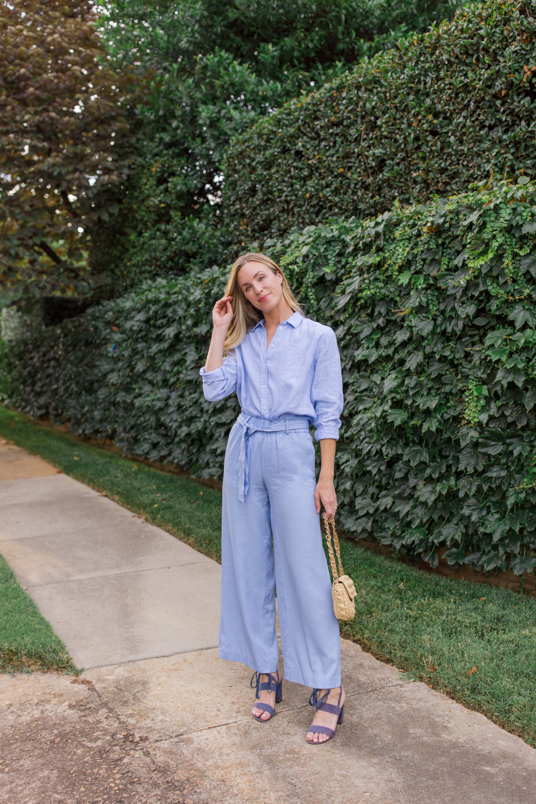 How to Wear Monochromatic Outfits (Definition & Tips) | Natalie Yerger