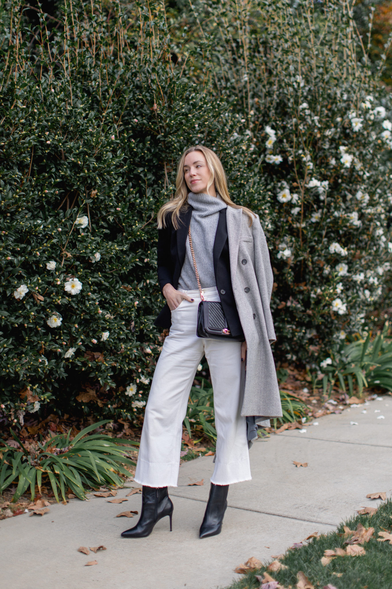 How to Master Layering Your Clothes Without Bulk | Natalie Yerger